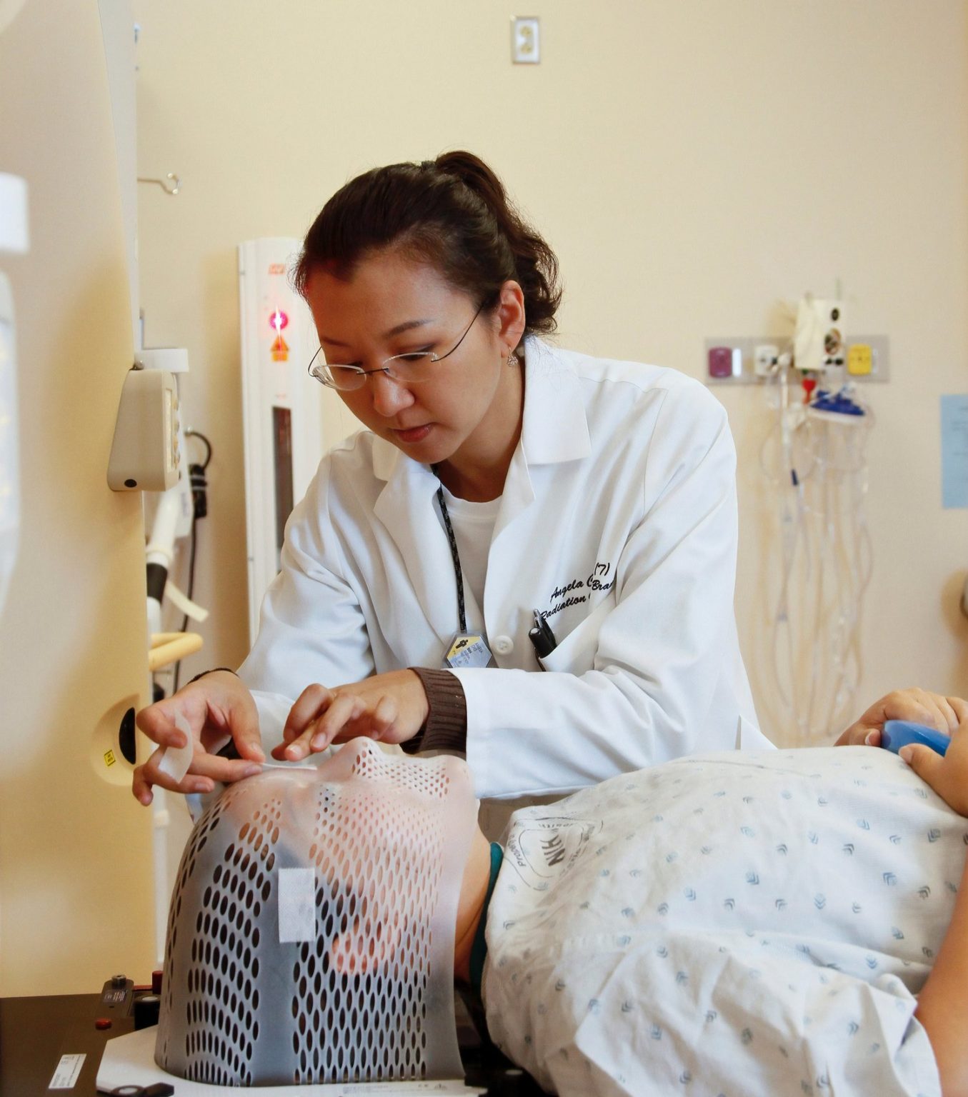 The History of the Radiography Profession - Leo Cancer Care : Leo ...